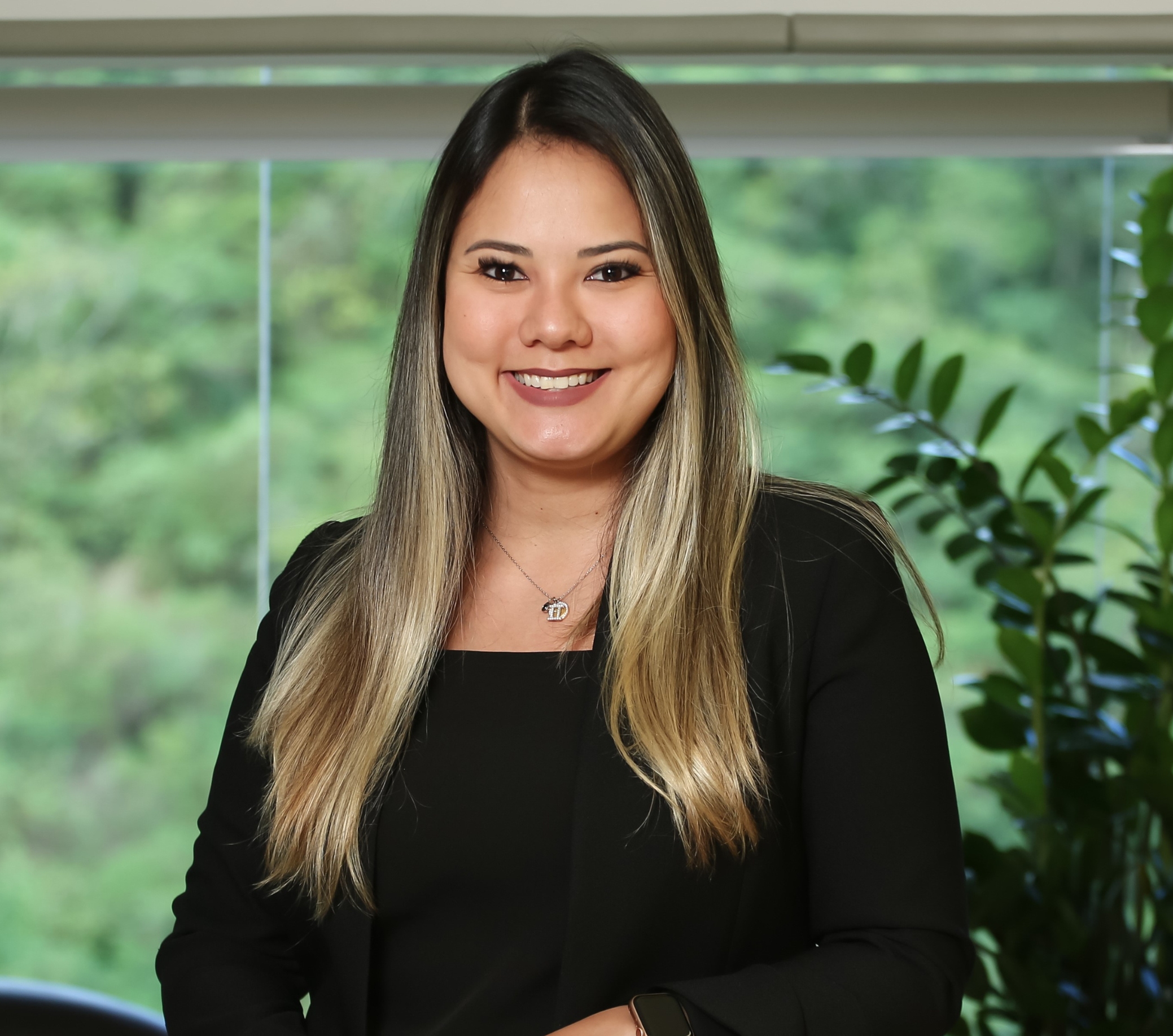 Larissa Yuri Scabin - Bicalho Navarro